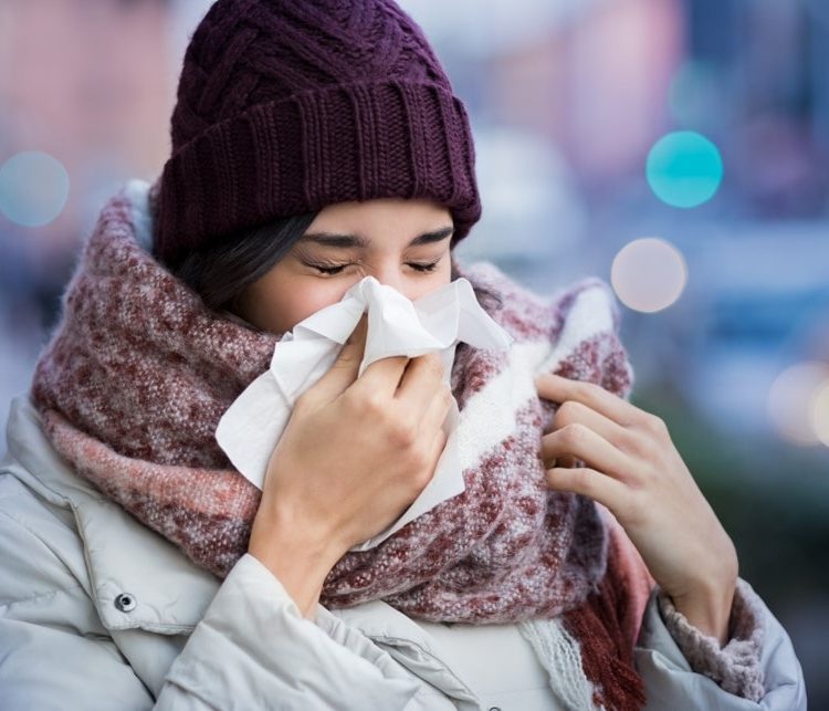 Stomen bij verkoudheid om de druk op de voorhoofd verlichten ...